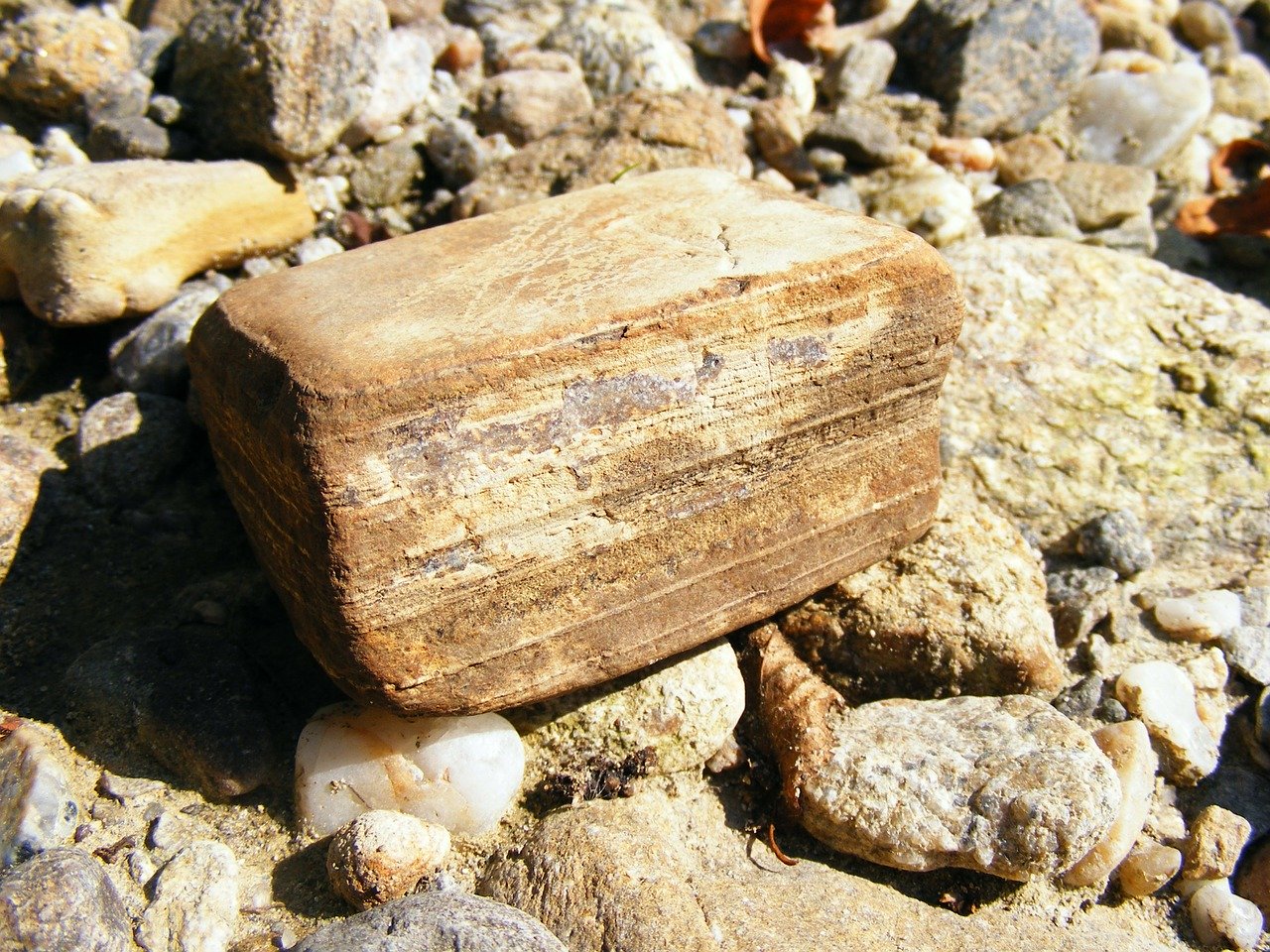 Rock Properties: Why the ancient Egyptians can carve rock with stone ...